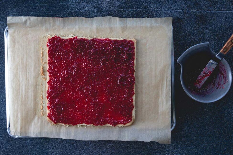 Hindbaersnitter Raspberry Slices | the Sunday Baker